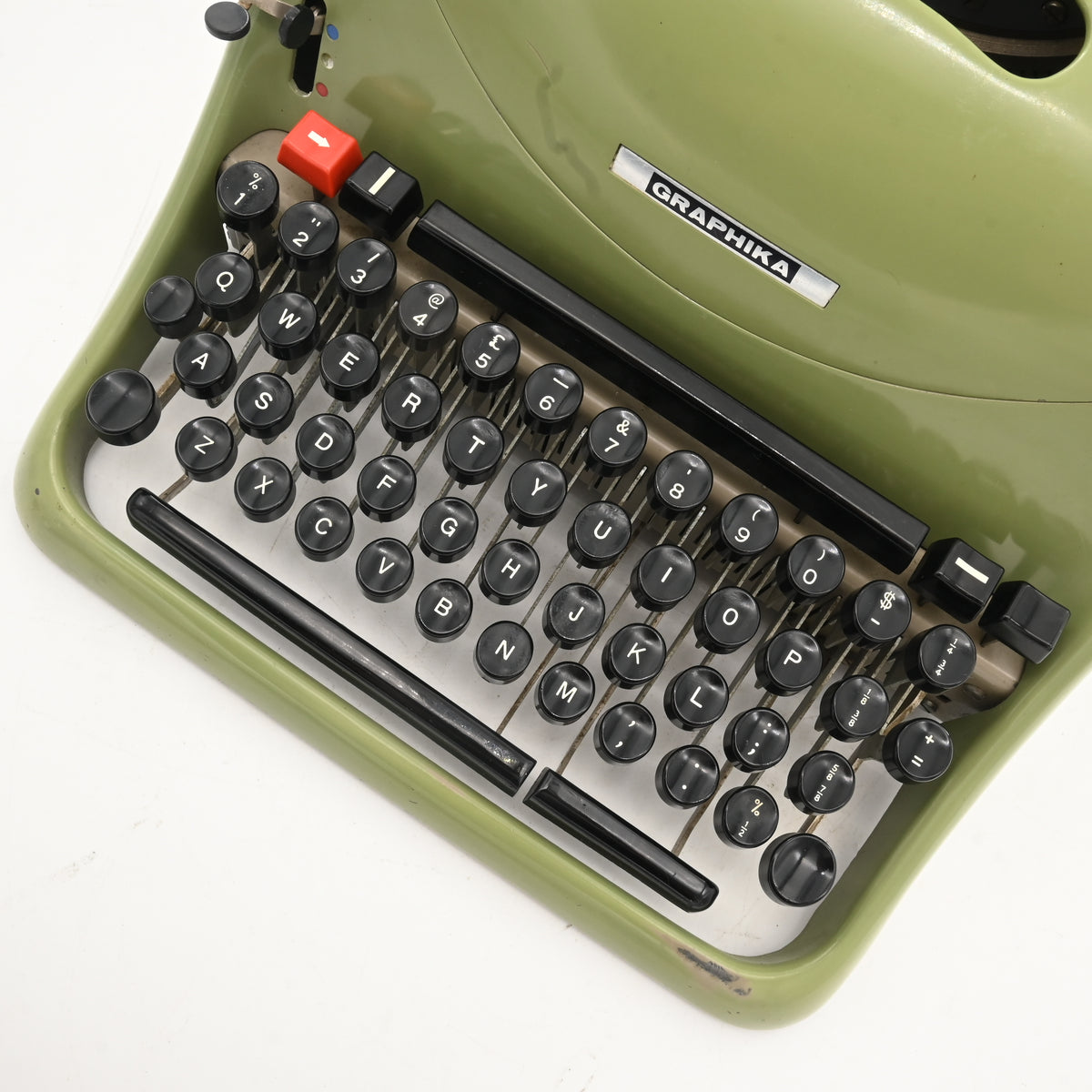 Rare QZERTY Olivetti Graphika Typewriter - Reiner typeface – Mr & Mrs ...