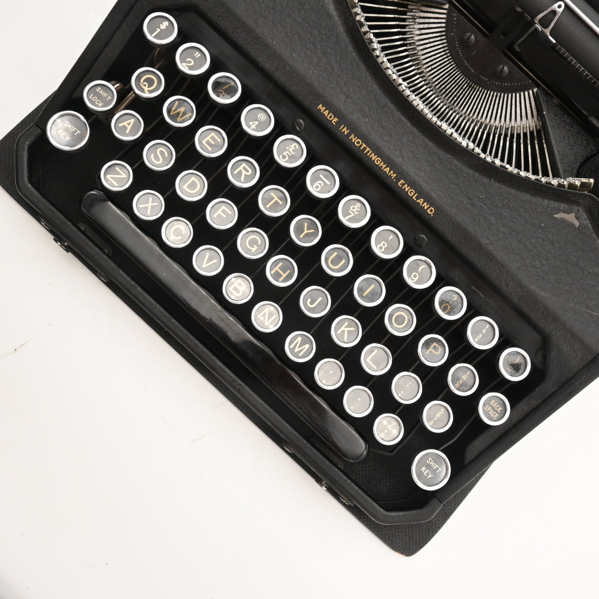 Bar-Lock Portable Typewriter - Special Chromed Glass Top Keys - Black ...