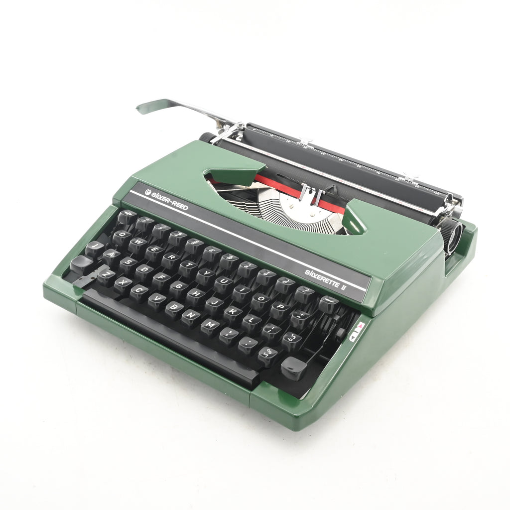 Ultra Portable Typewriters for sale | Light Weight Typewriters – Mr ...