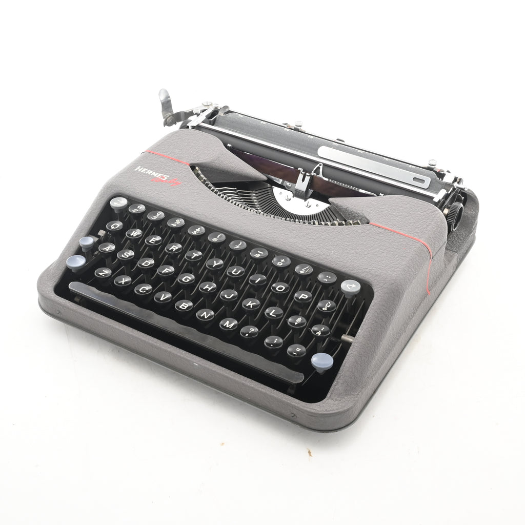 Ultra Portable Typewriters for sale | Light Weight Typewriters – Mr ...