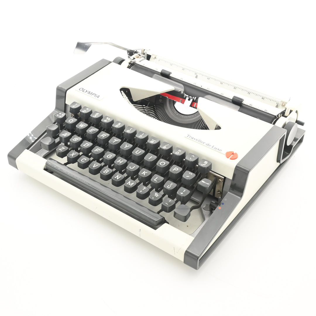 Vintage Manual Typewriters for sale | Restored | Working – Mr & Mrs ...