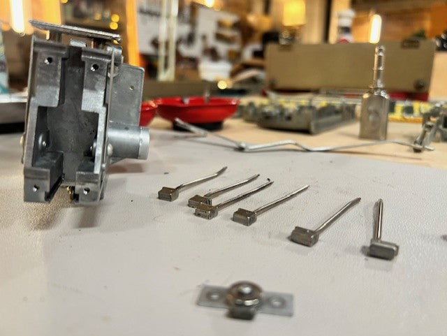 Perkins Brailler - The Perkins Braille typewriter writing machine – Mr ...