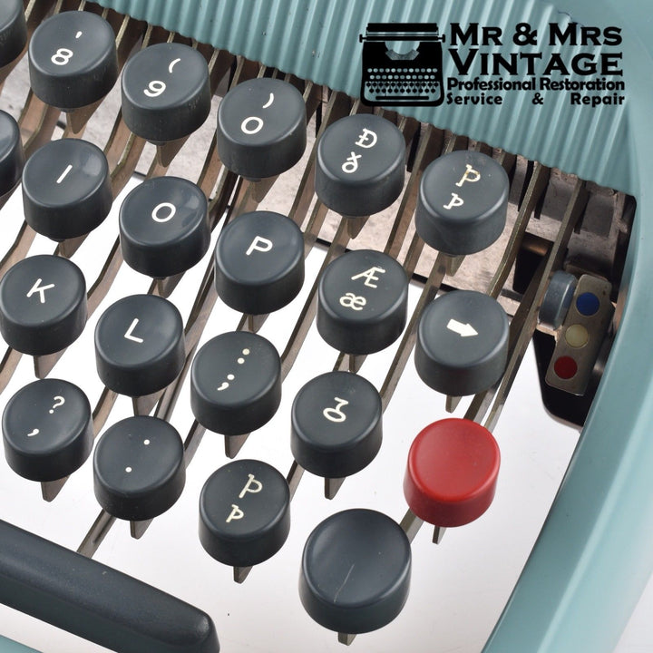 Rare Olivetti Studio 44 Typewriter with Old English Letters (Anglo Sax ...