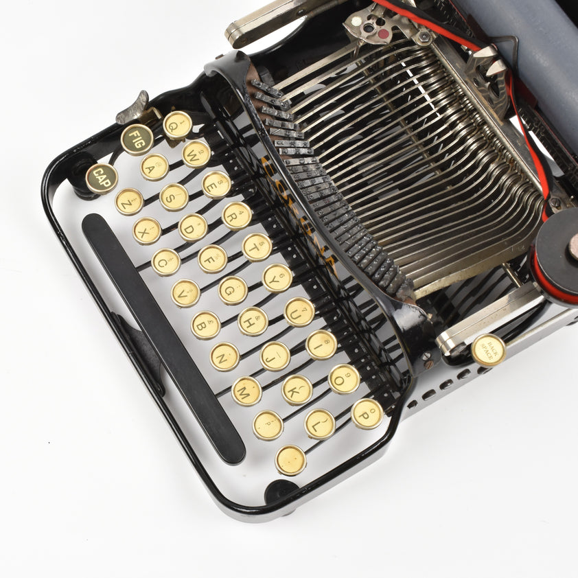 Typewriter | Corona 3 Crackle Folding Typewriter | UK & Worldwide ...
