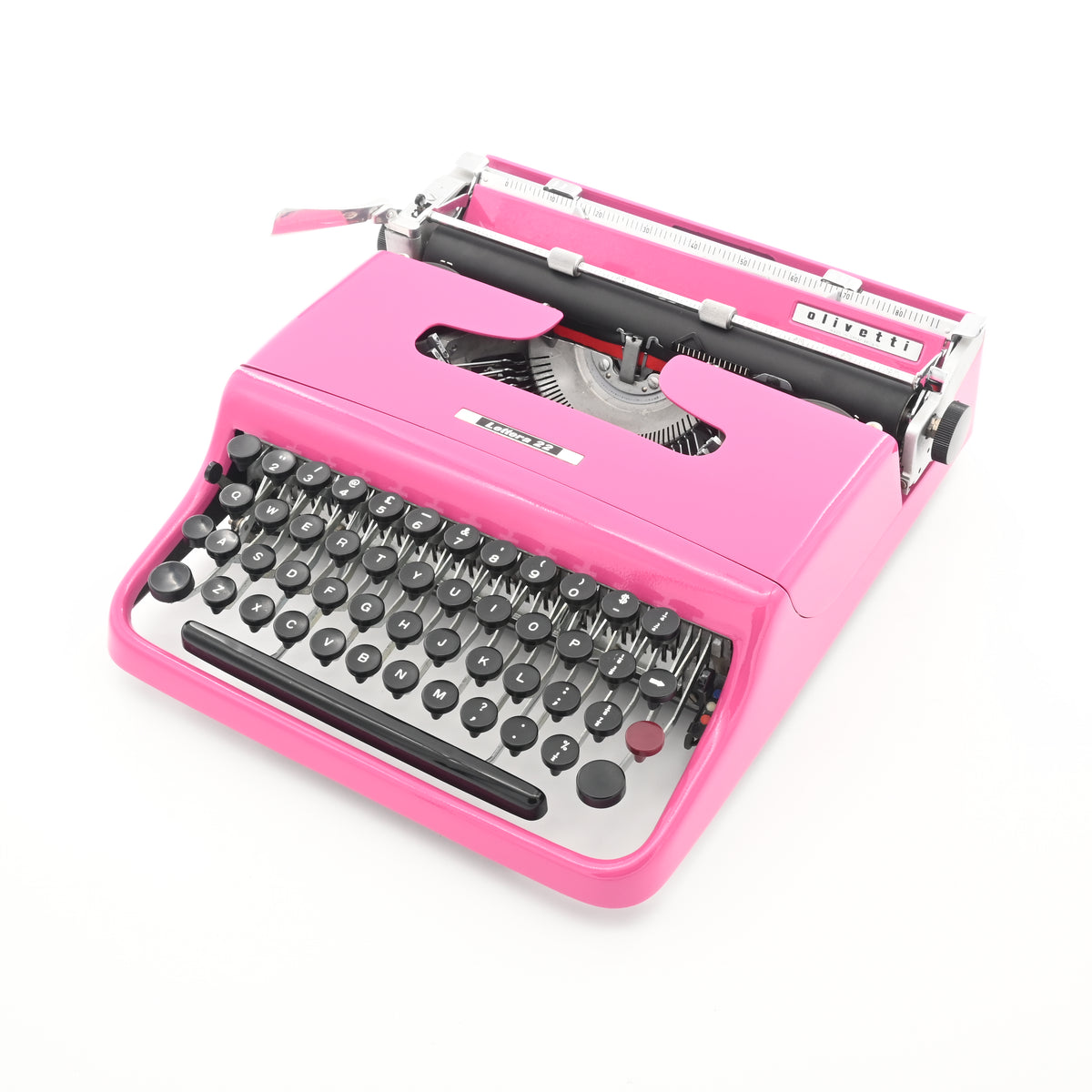 Olivetti Lettera 22 Typewriter - WORLDWIDE SHIPPING – Mr & Mrs Vintage ...